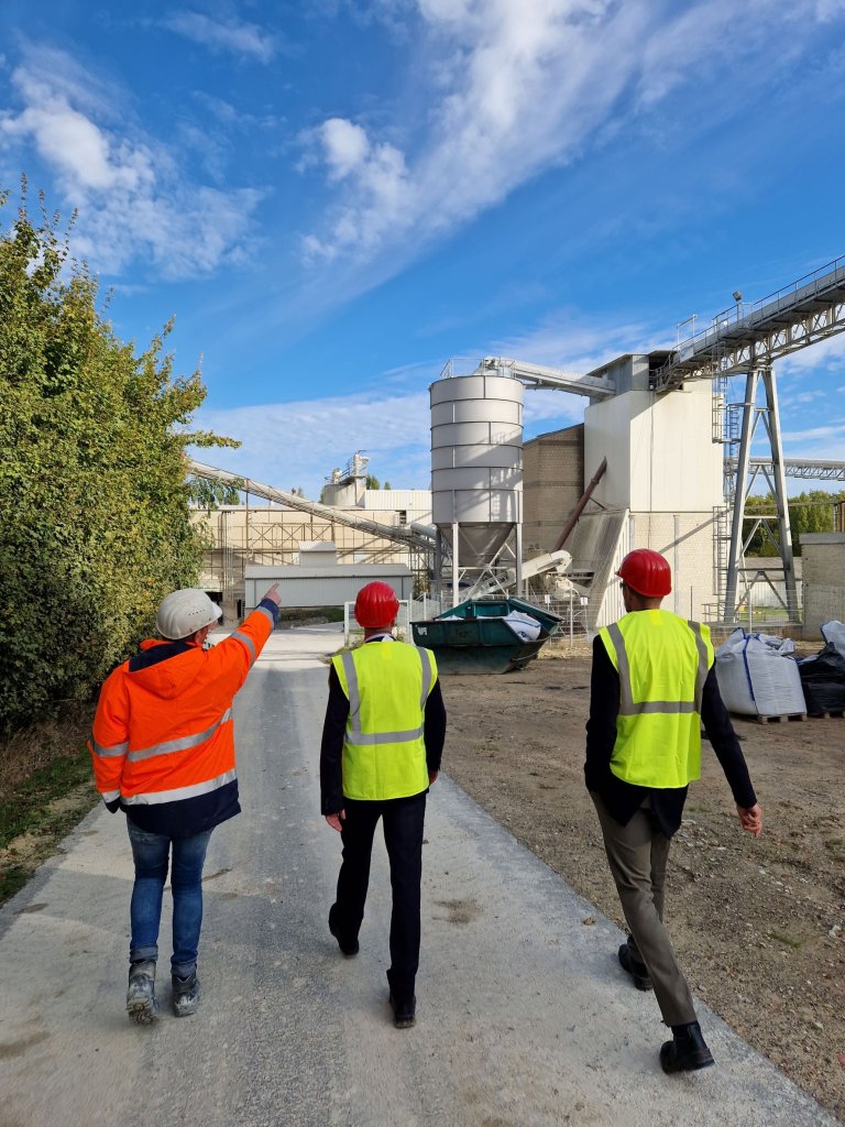 Bürgermeister und EWG besuchen Lhoist-Kalkwerk Rheine - EWG Rheine